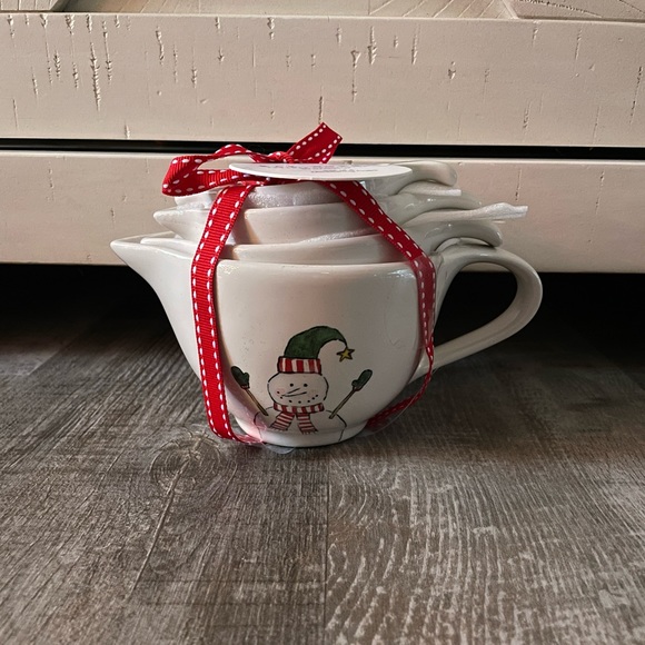 Rae Dunn | Kitchen | Rae Dunn Snowman Measuring Cups | Poshmark
